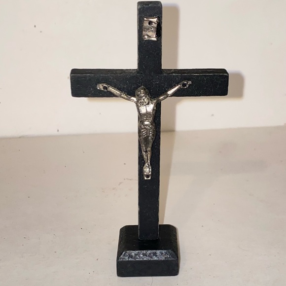 Sacred Heart Southern Mission | Accents | Vintage Crucifix With Stand ...